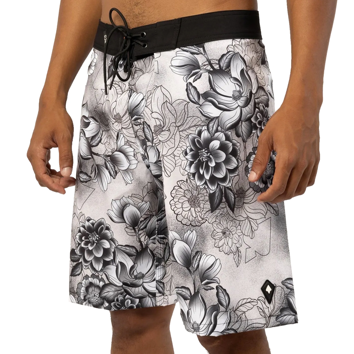 Bermuda MCD Linha Branca - Bermuda MCD Linha Branca - MCD